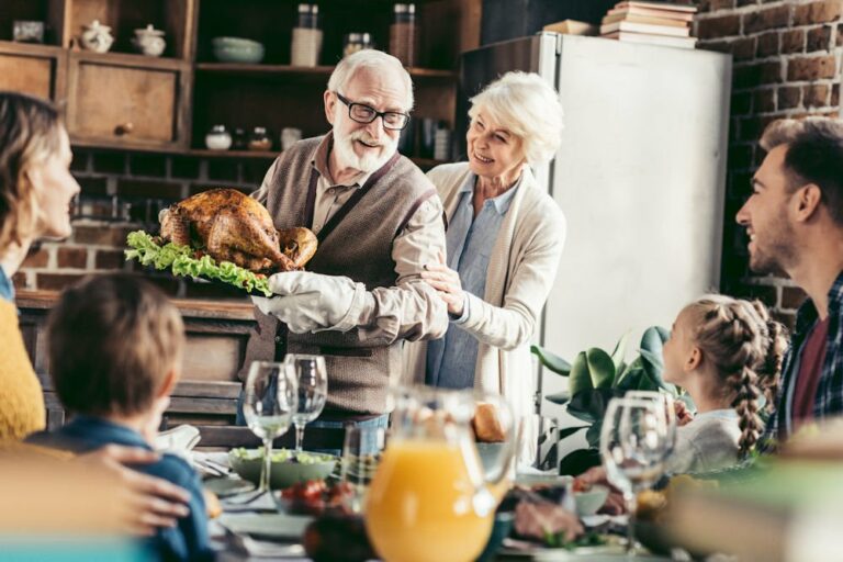 Thanksgiving Activities for Seniors - Shepherd Premier Senior Living ...